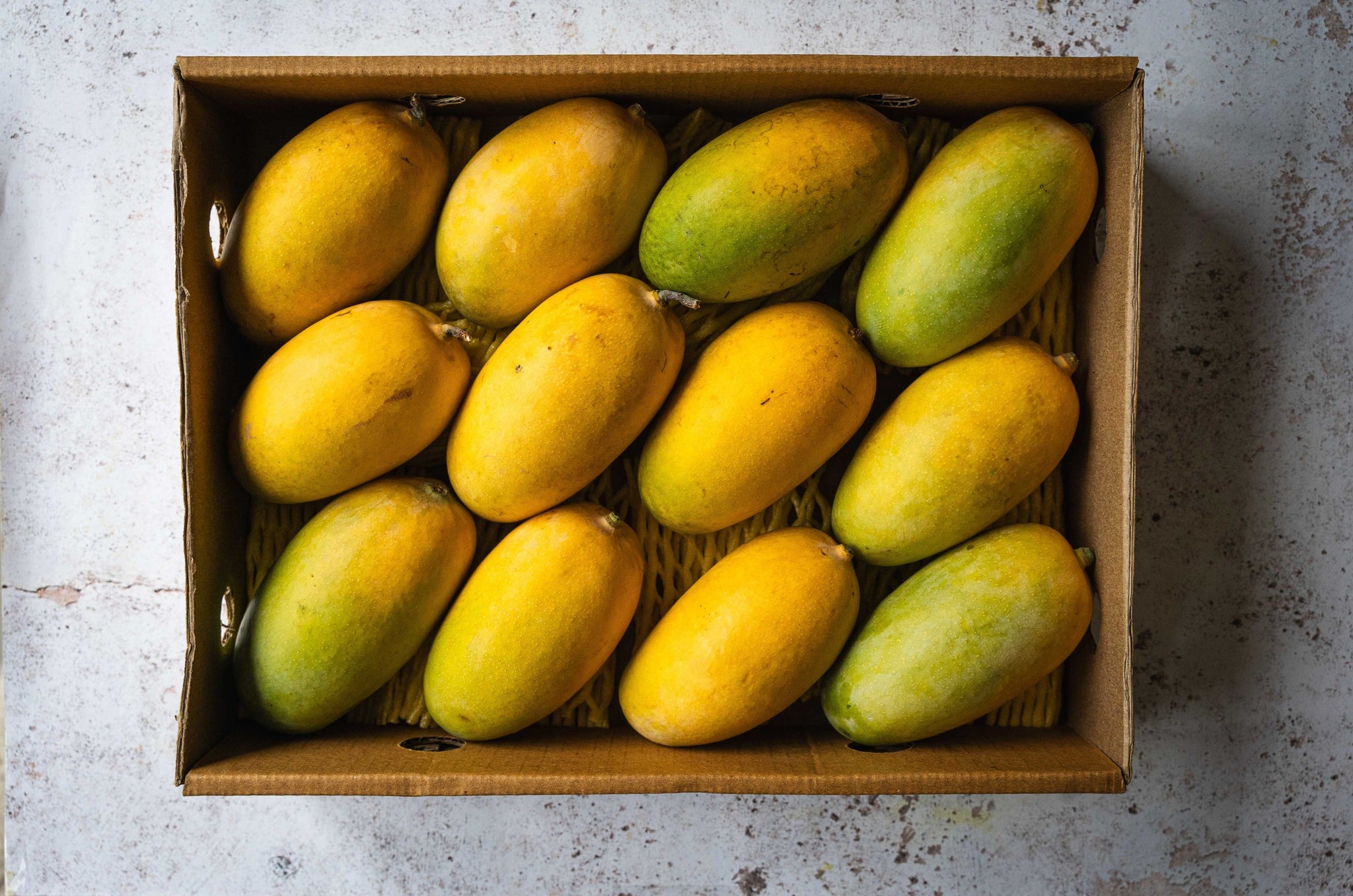 Kesar Mango – Box of 12 (UK Delivery) – Alphonso Mango